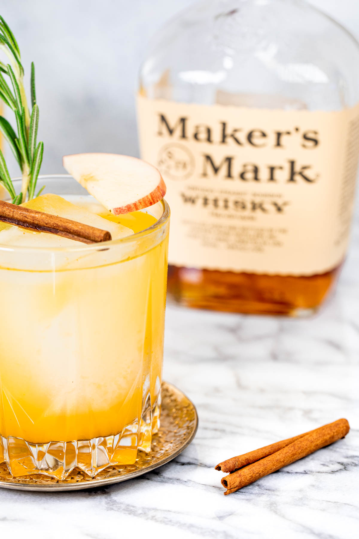 Apple Bourbon Smash - Mixop