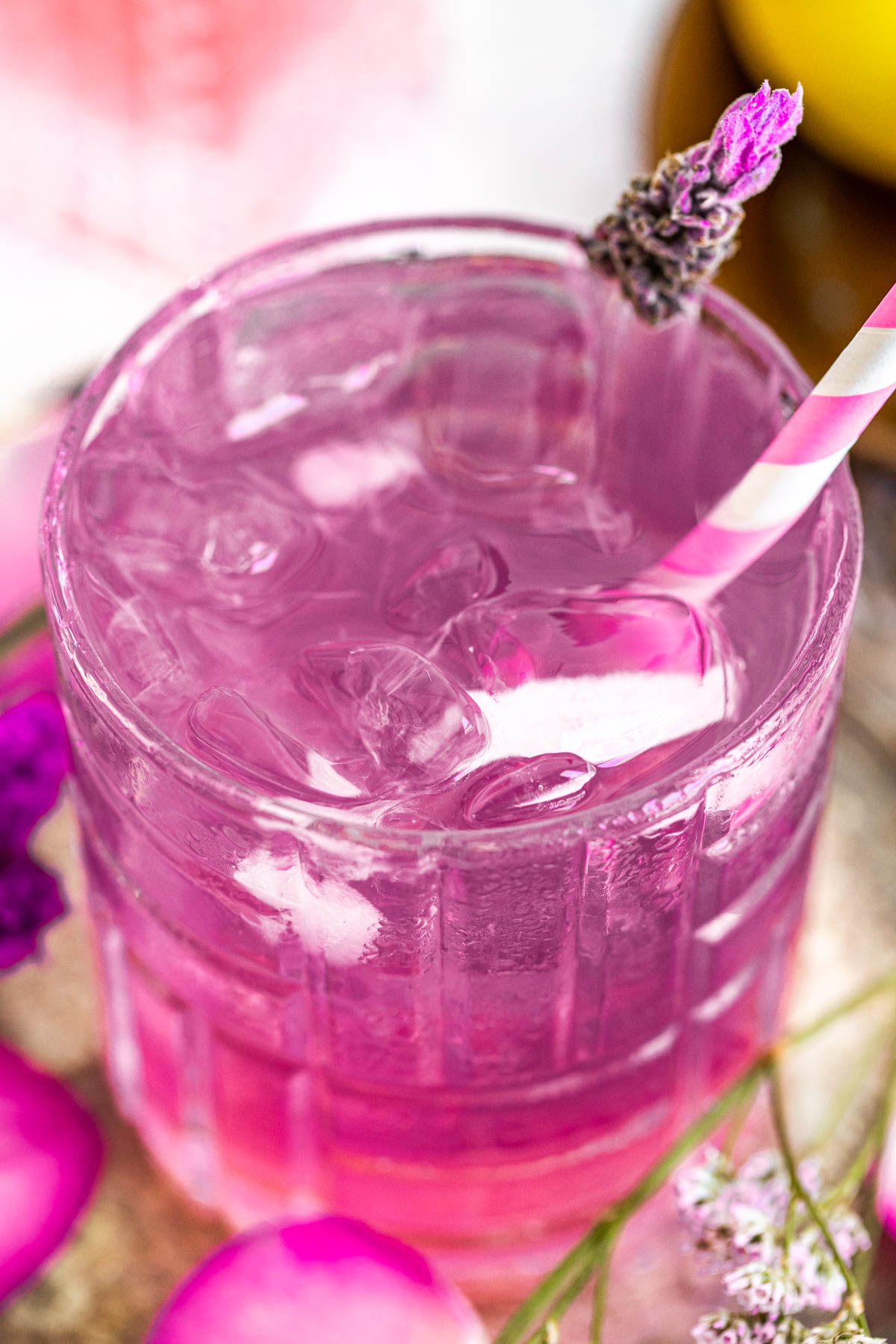 Lavender Cocktail - Mixop