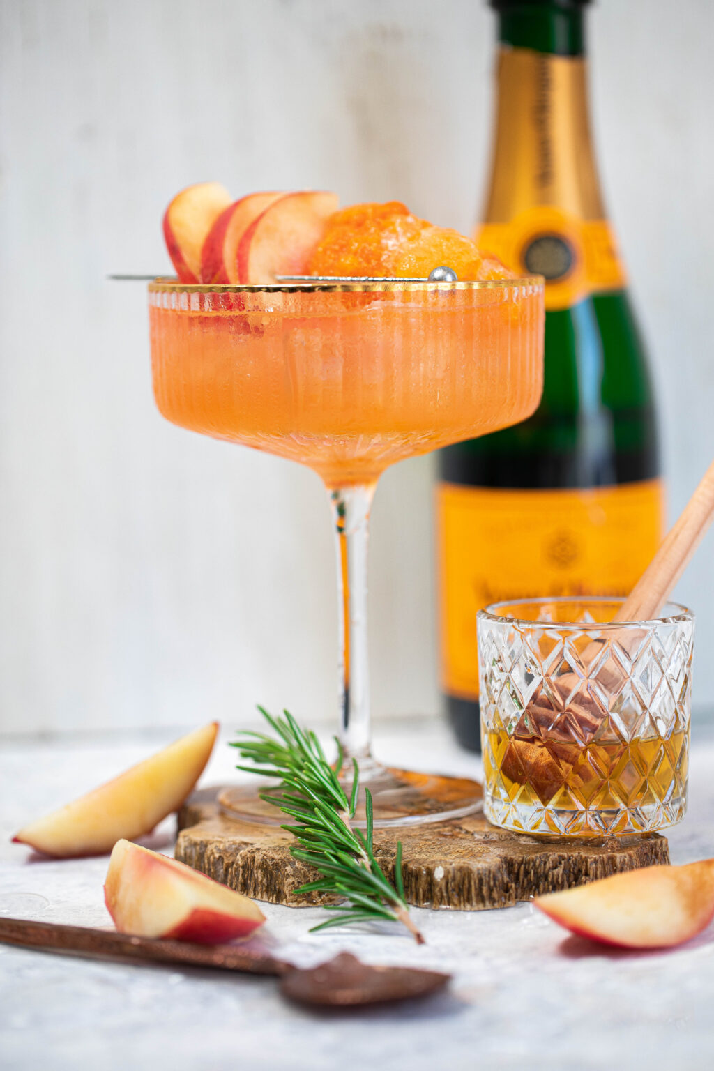 Peach Sorbet Champagne Cocktail - Mixop